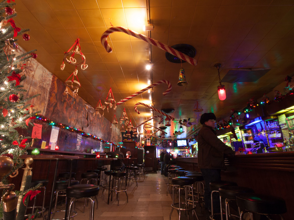 30 Chicago Bars and Restaurants with Fireplaces