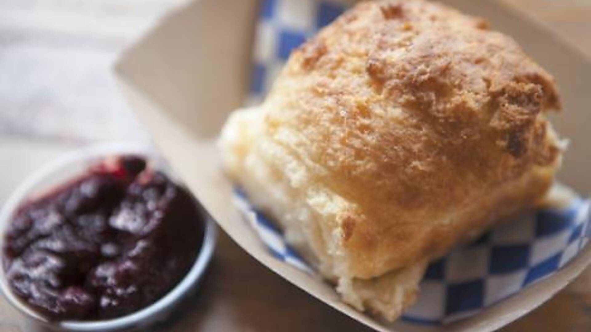 Cheap eats and restaurant deals in Logan Square