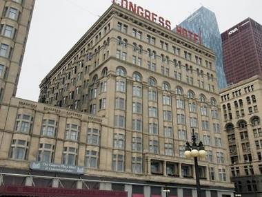 The ultimate guide to haunted tours in Chicago this Halloween