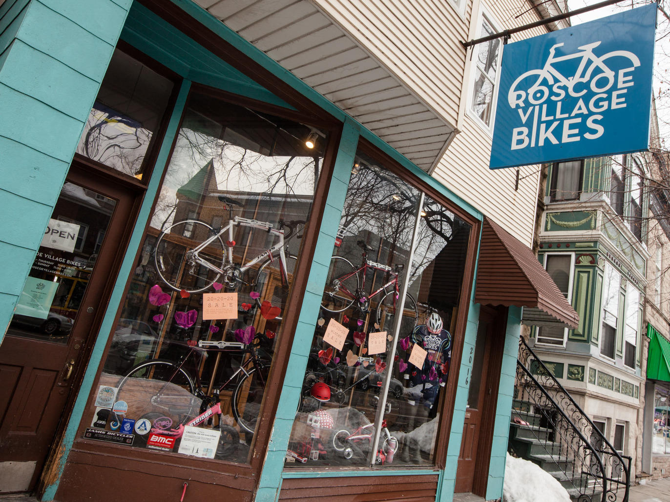 Bike shops in Chicago for road bikes, mountain bikes and parts