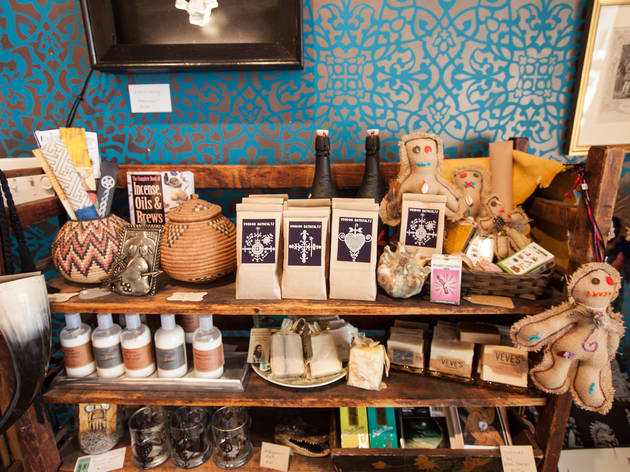 Sideshow Gallery | Shopping in Bucktown, Chicago