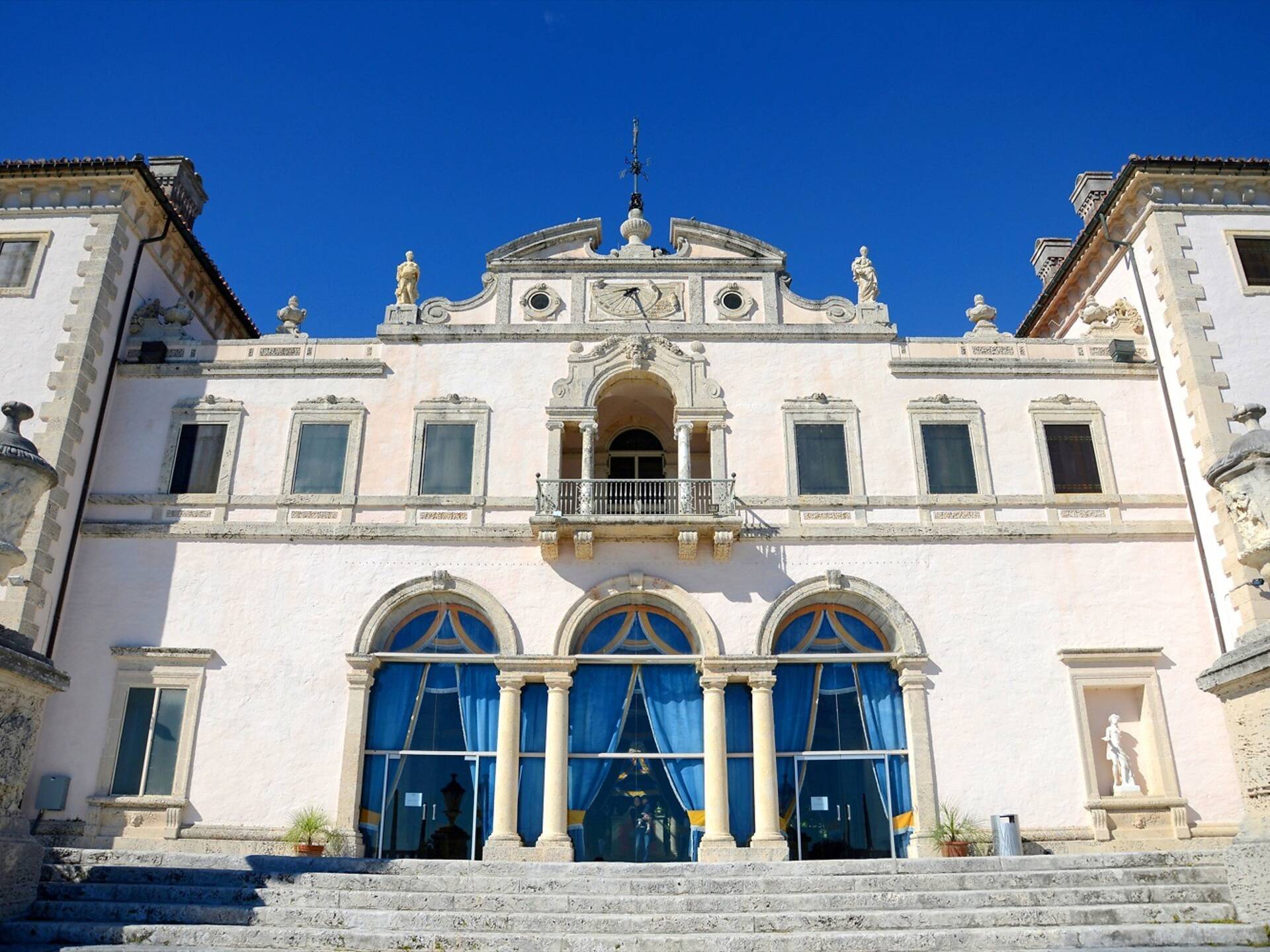 11 Most Beautiful Buildings in Miami You Need to See