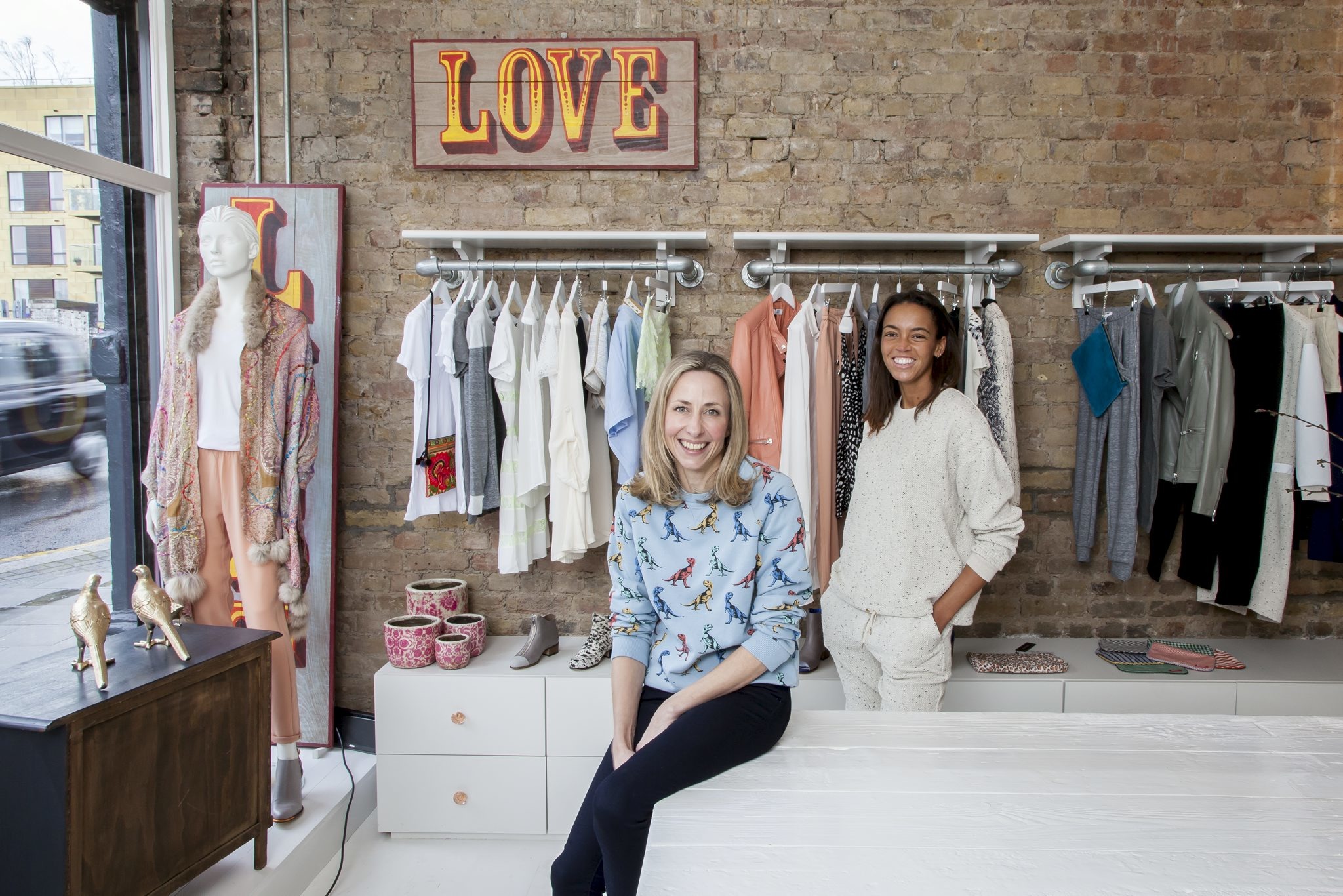 Lark | Shopping in Portobello Road, London