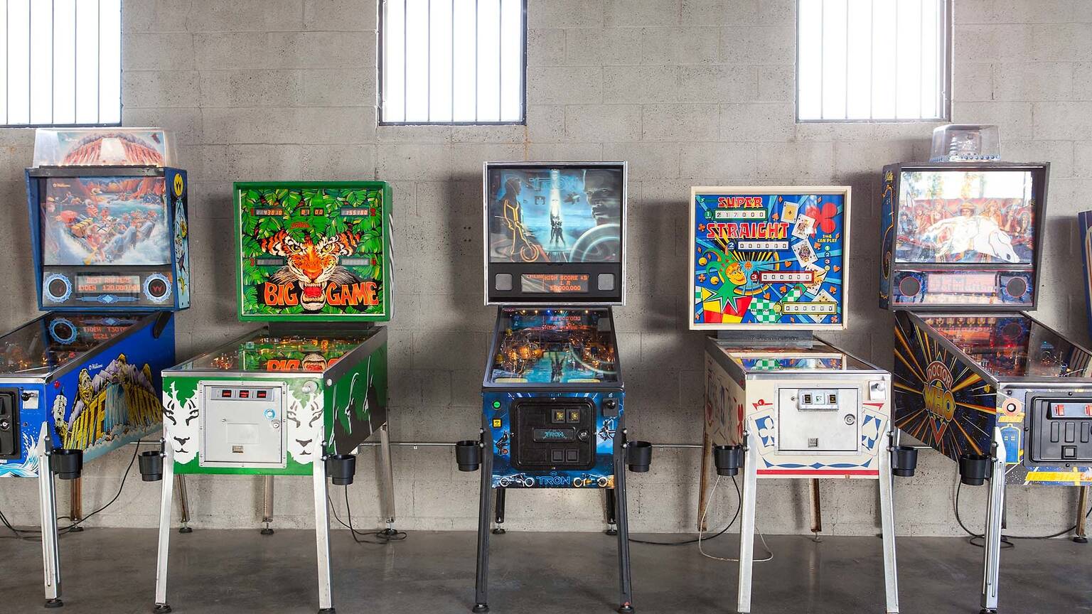 EightyTwo | Bars in Downtown Arts District, Los Angeles