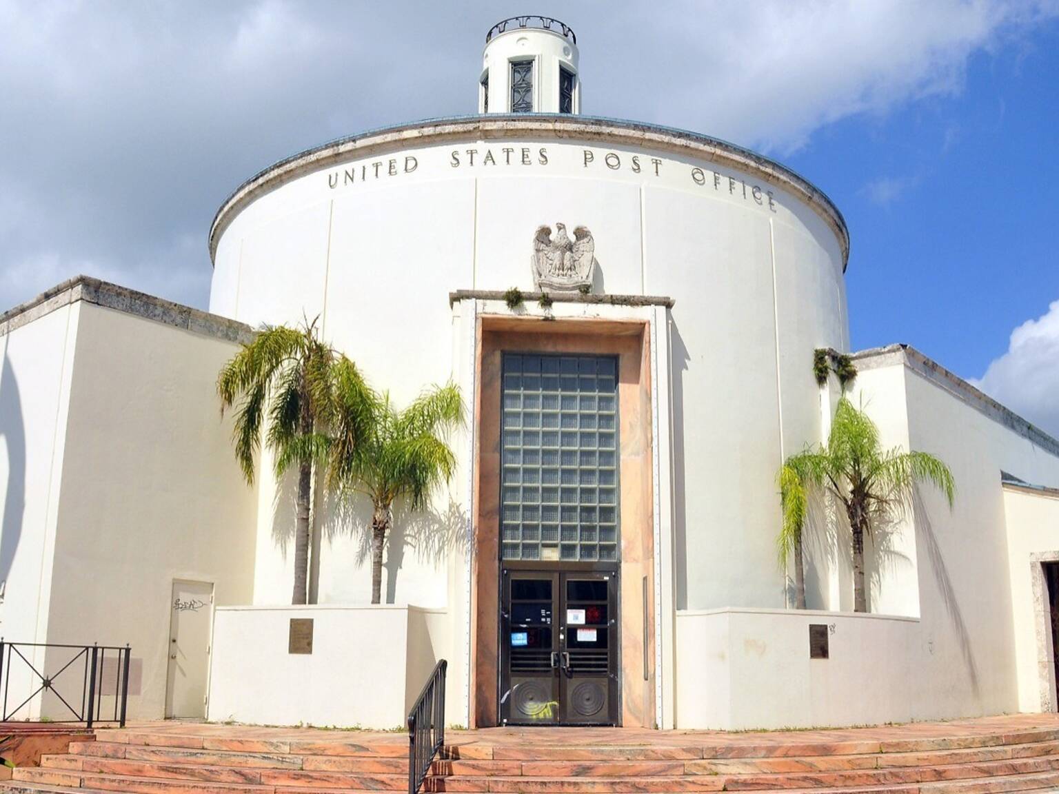The Best Art Deco Buildings in Miami