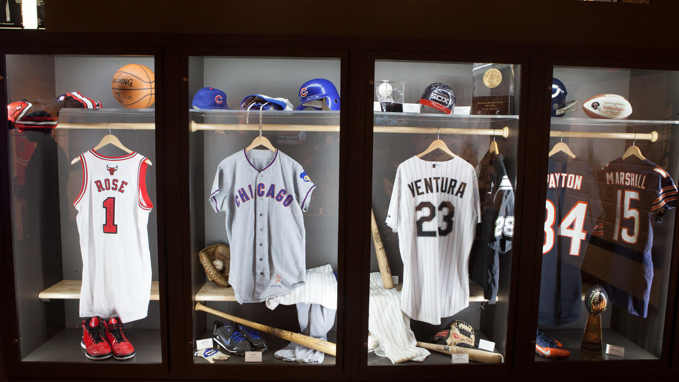 5 coolest artifacts at the Chicago Sports Museum