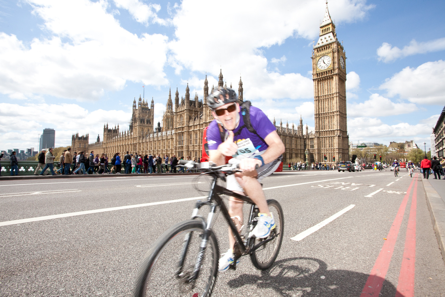 Thames Bridges Bike Ride | Things to do in London