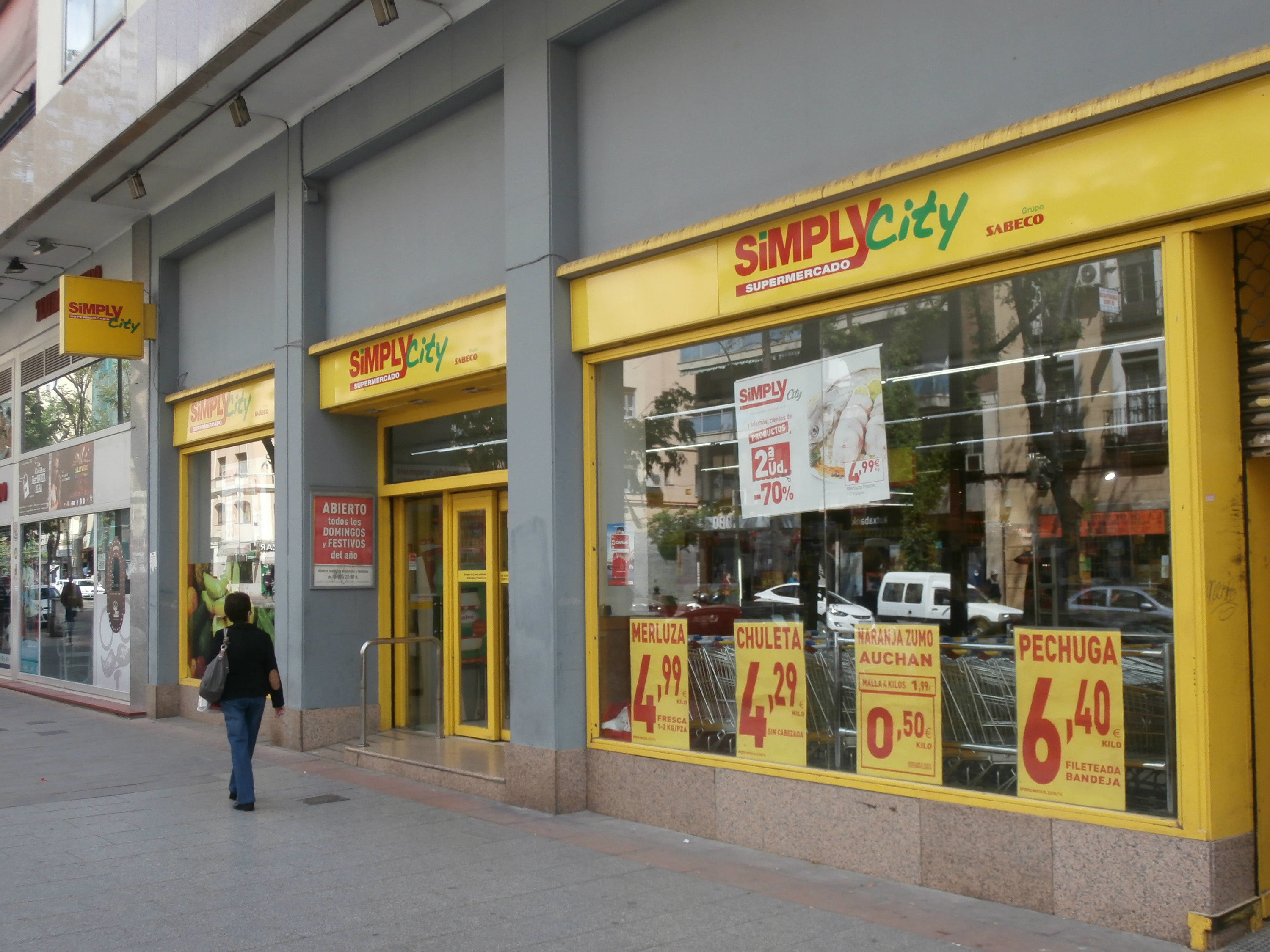 Simply | Shopping in Chamberí, Madrid