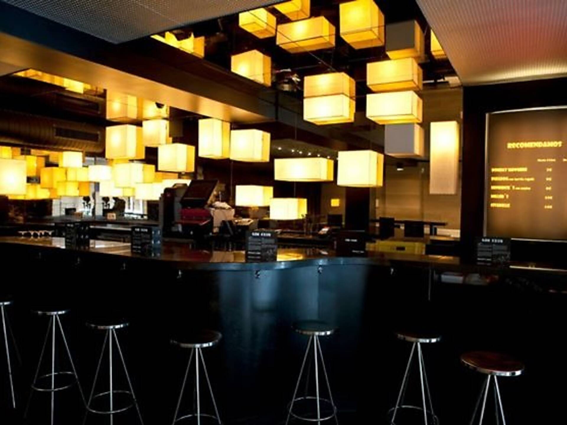 Madrid's best after-work bars and pubs to unwind after a long day