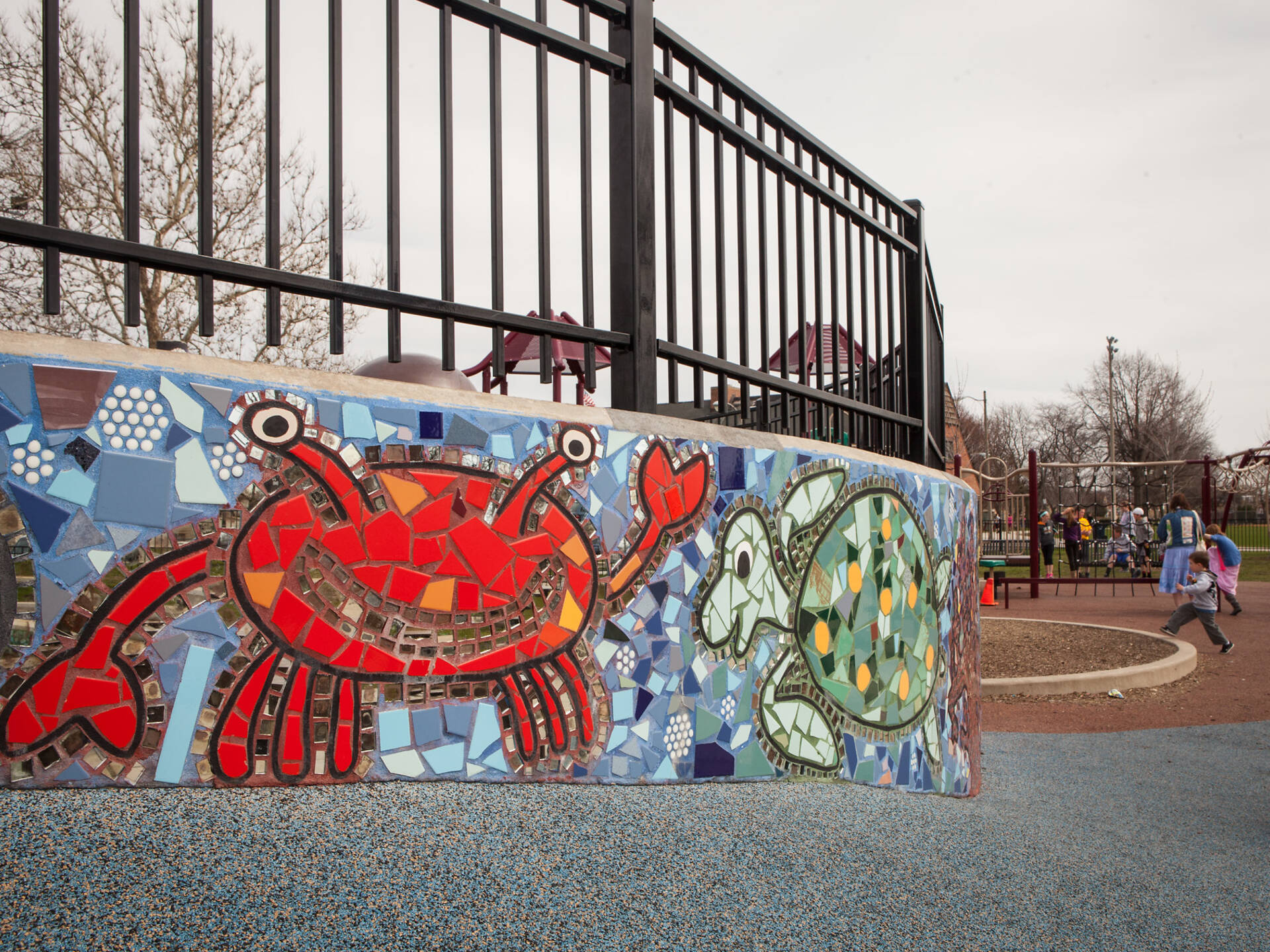 Playgrounds in Chicago for kids to slide and swing