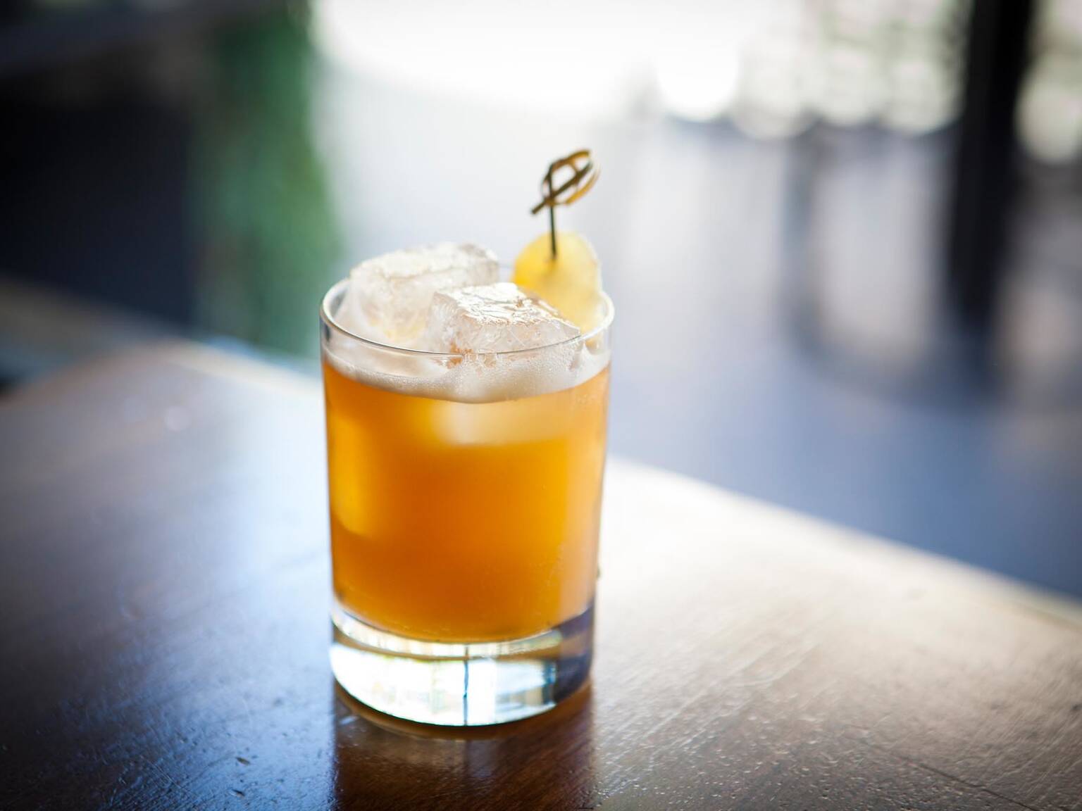 The 12 Best Bars in Santa Monica, Ranked
