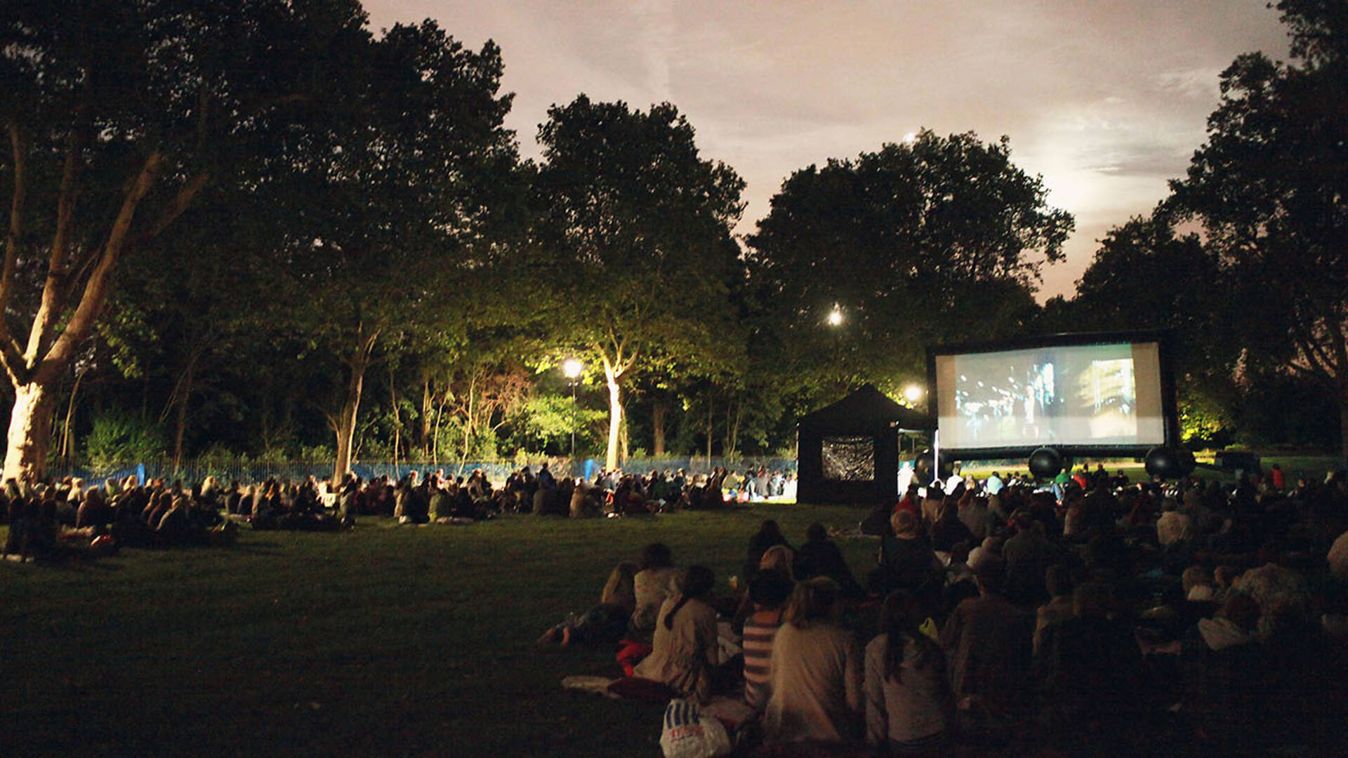 Pop Up Screens | Film in London