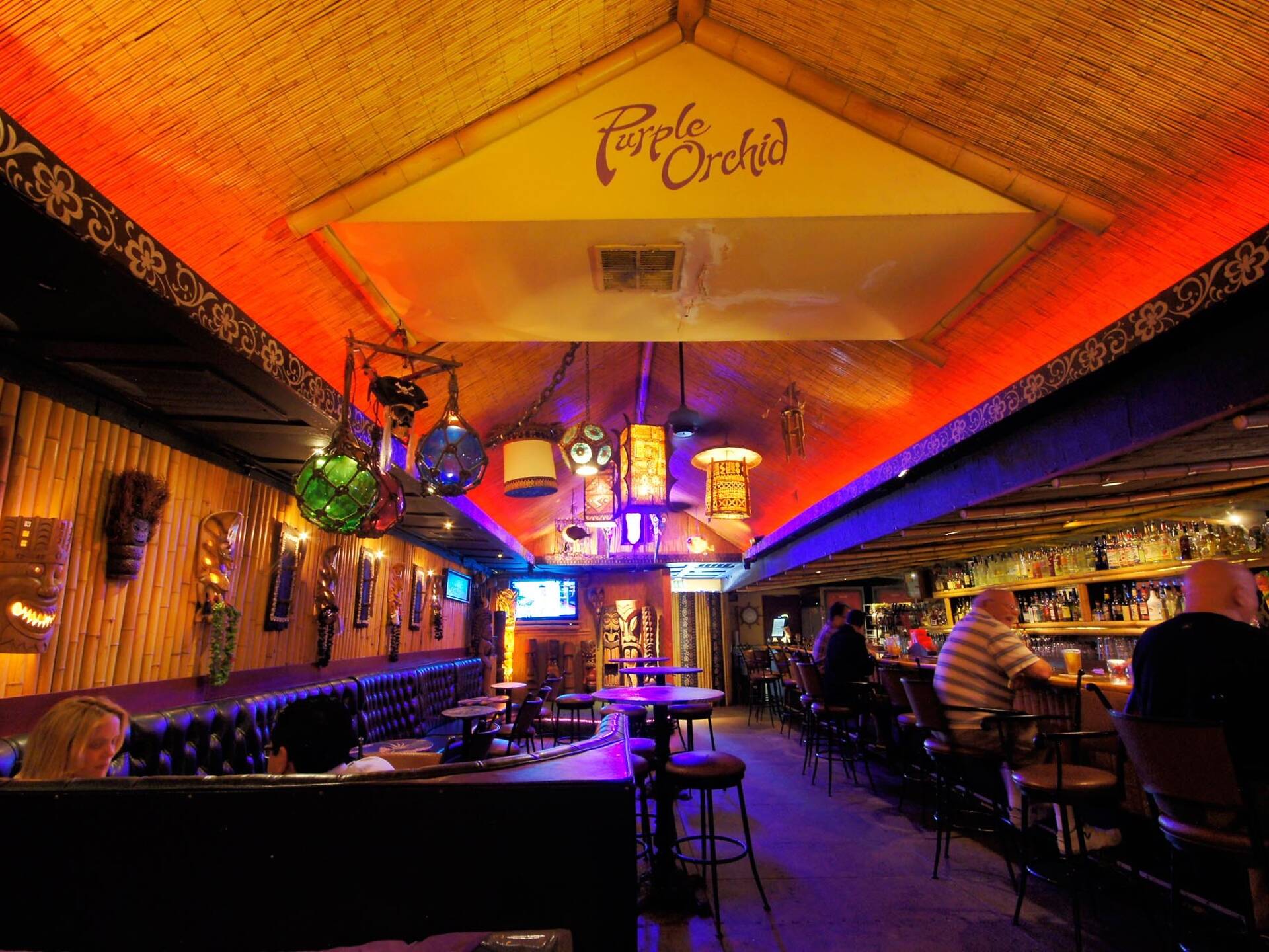 25 Best Dive Bars Los Angeles Has to Offer