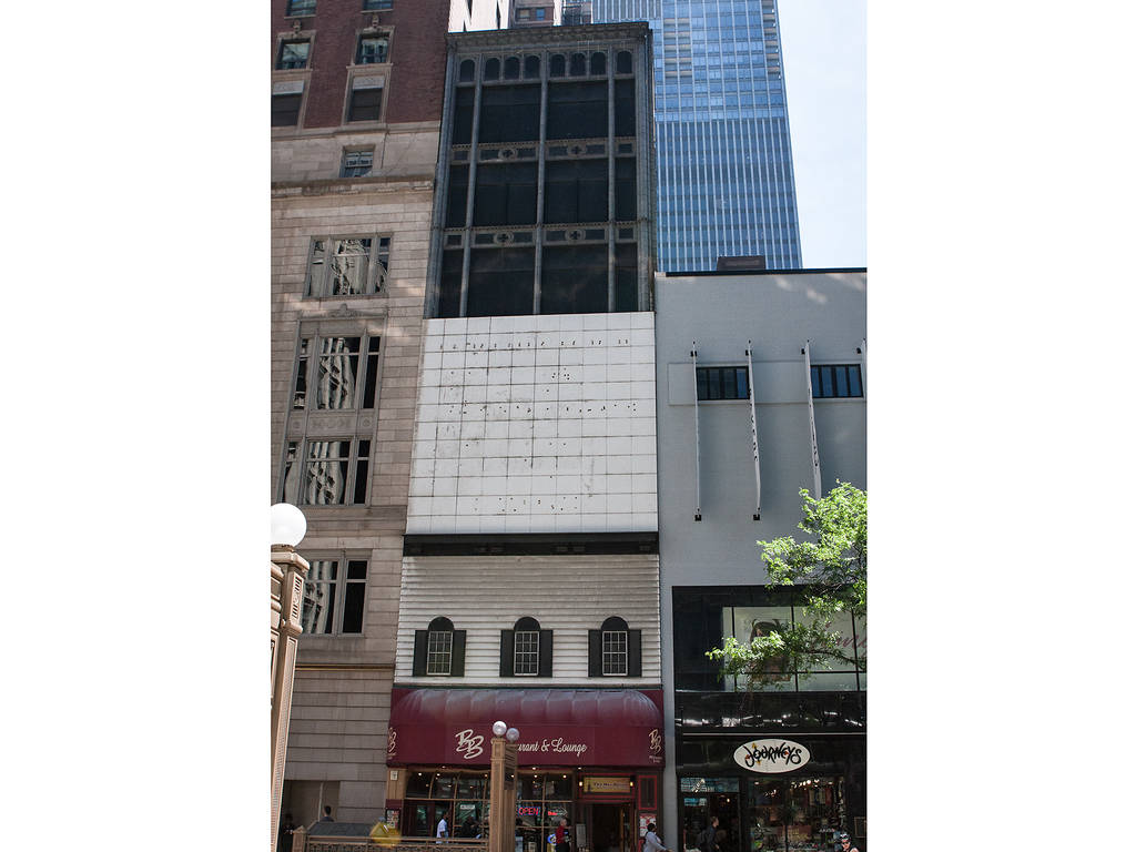 15 Ugliest Buildings in Chicago