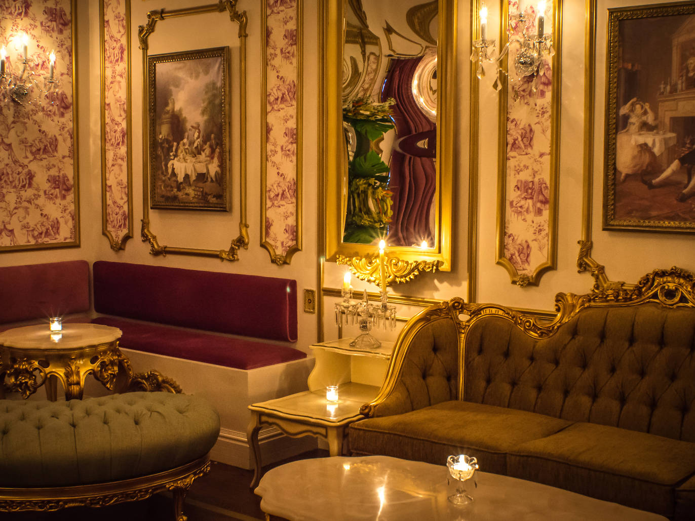 21 Best First Date Restaurants and Bars in NYC to Visit Now