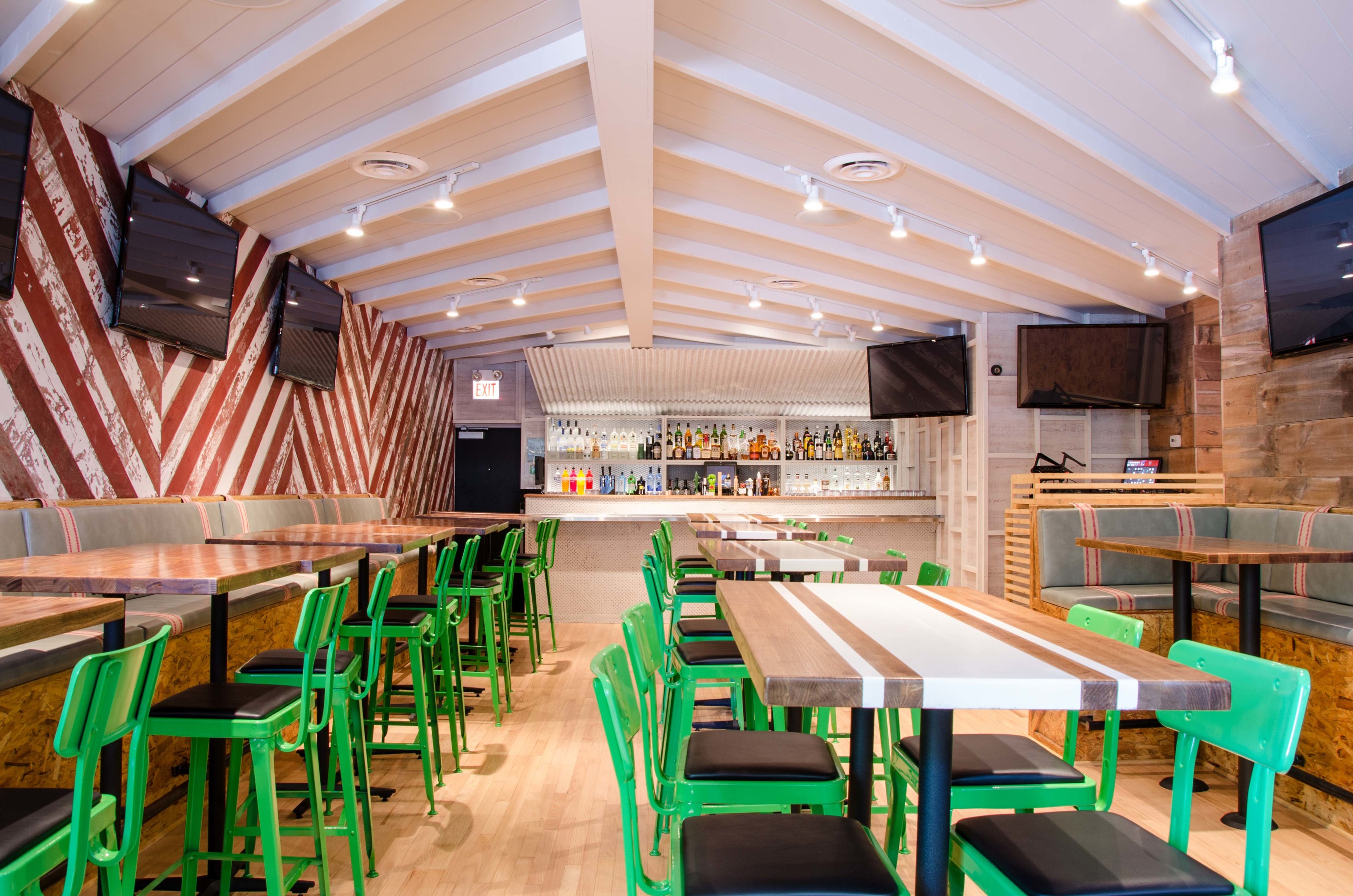 Gaslight | Bars in Lincoln Park, Chicago