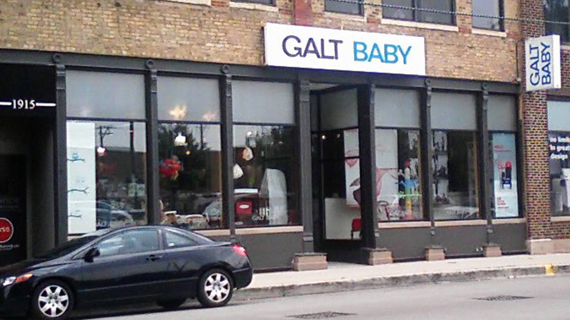 Baby stores in Chicago for gifts and gear