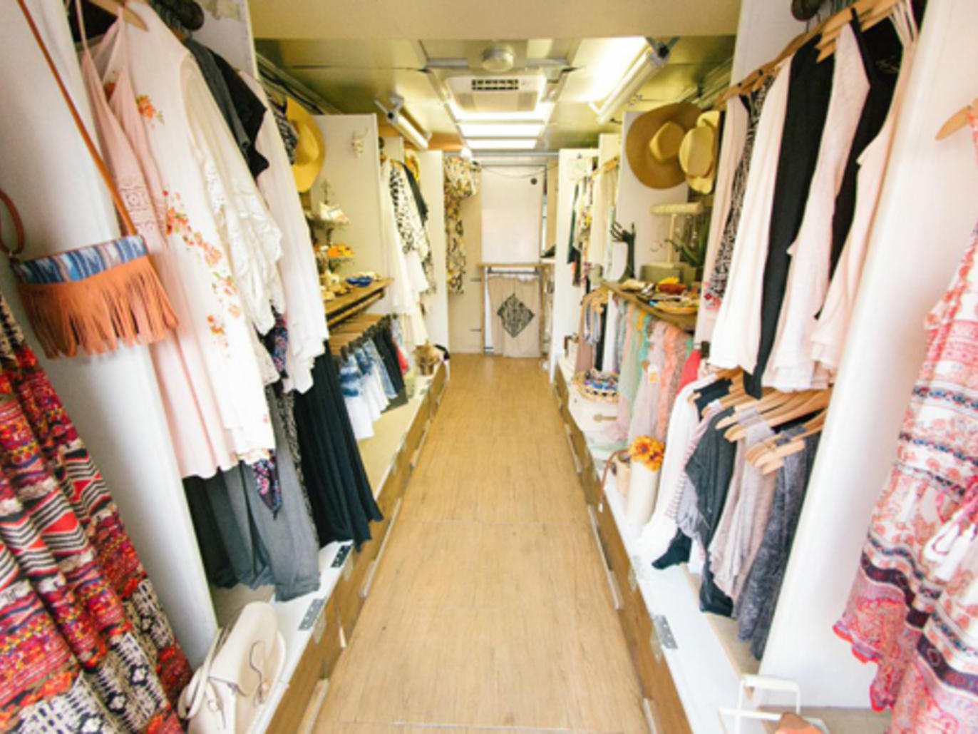 Clothing boutiques: Fashion trucks bring NYC shopping to the street