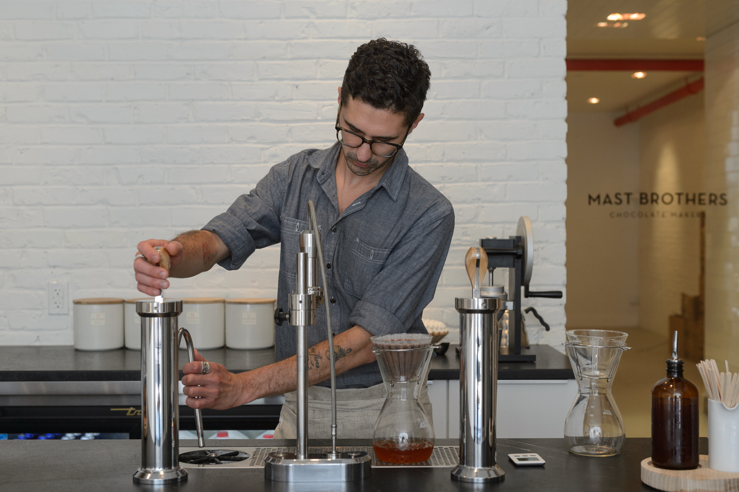Mast Brothers Chocolate opens a brew bar at its Brooklyn factory