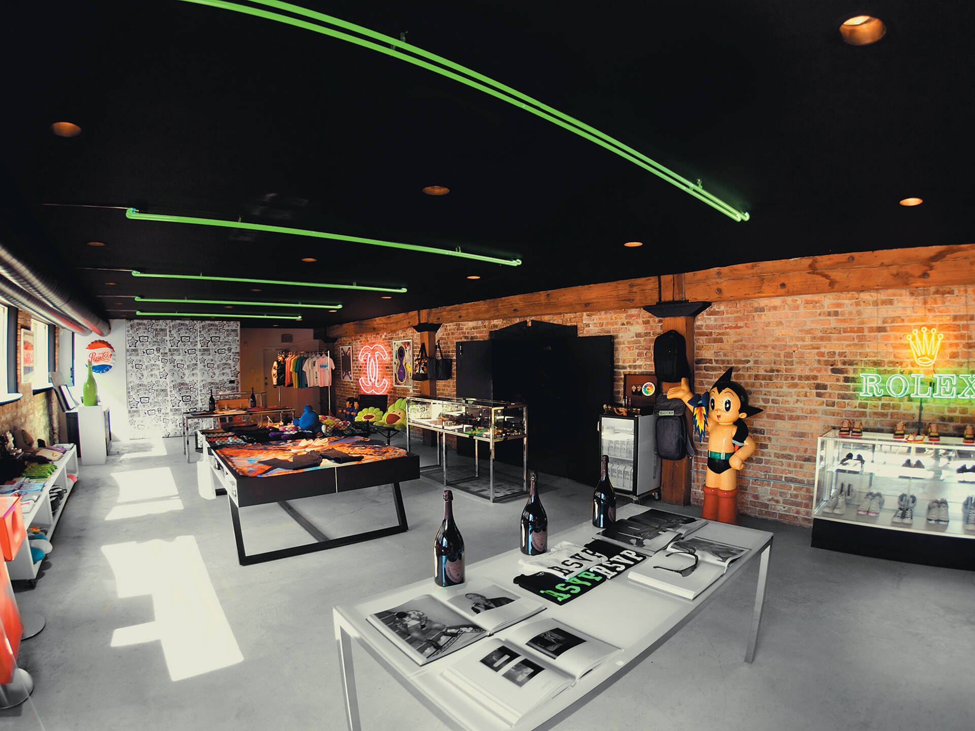 Men's stores in Chicago for shirts, shoes and more