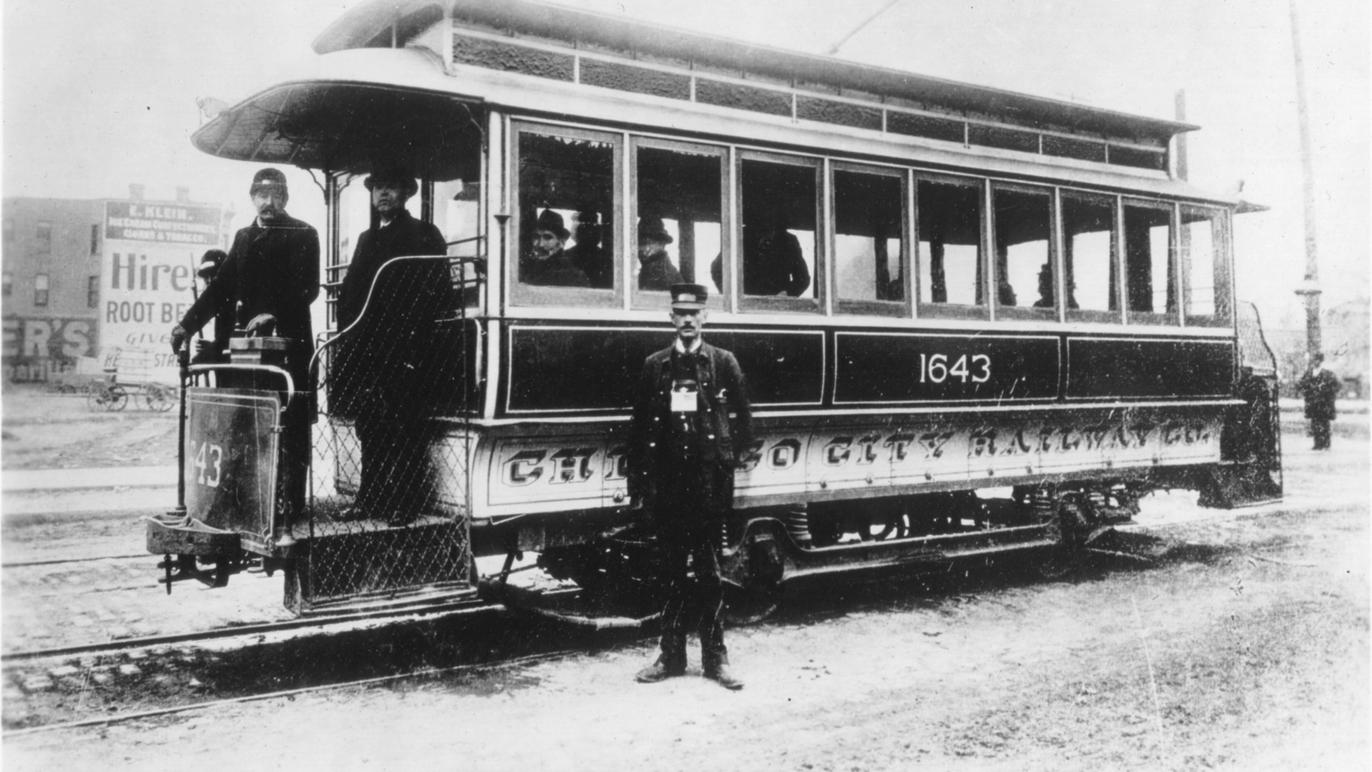Vintage photographs of Chicago "L" trains and buses - slideshow