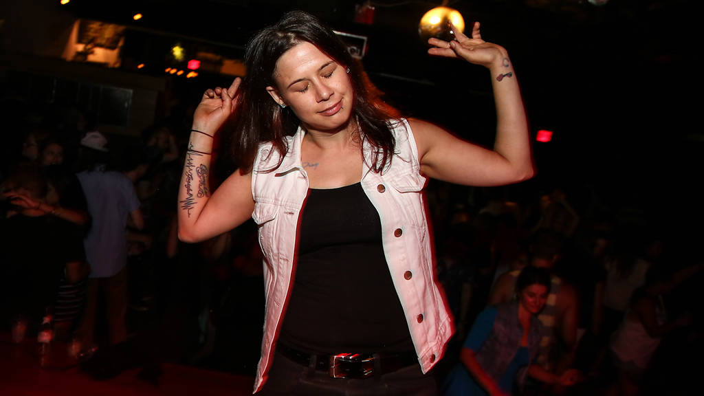 Hey Queen! at Littlefield