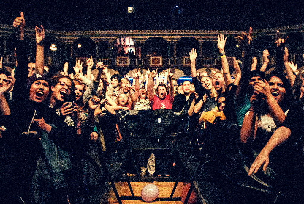 Best nightlife in Uptown: clubs, comedy and music venues