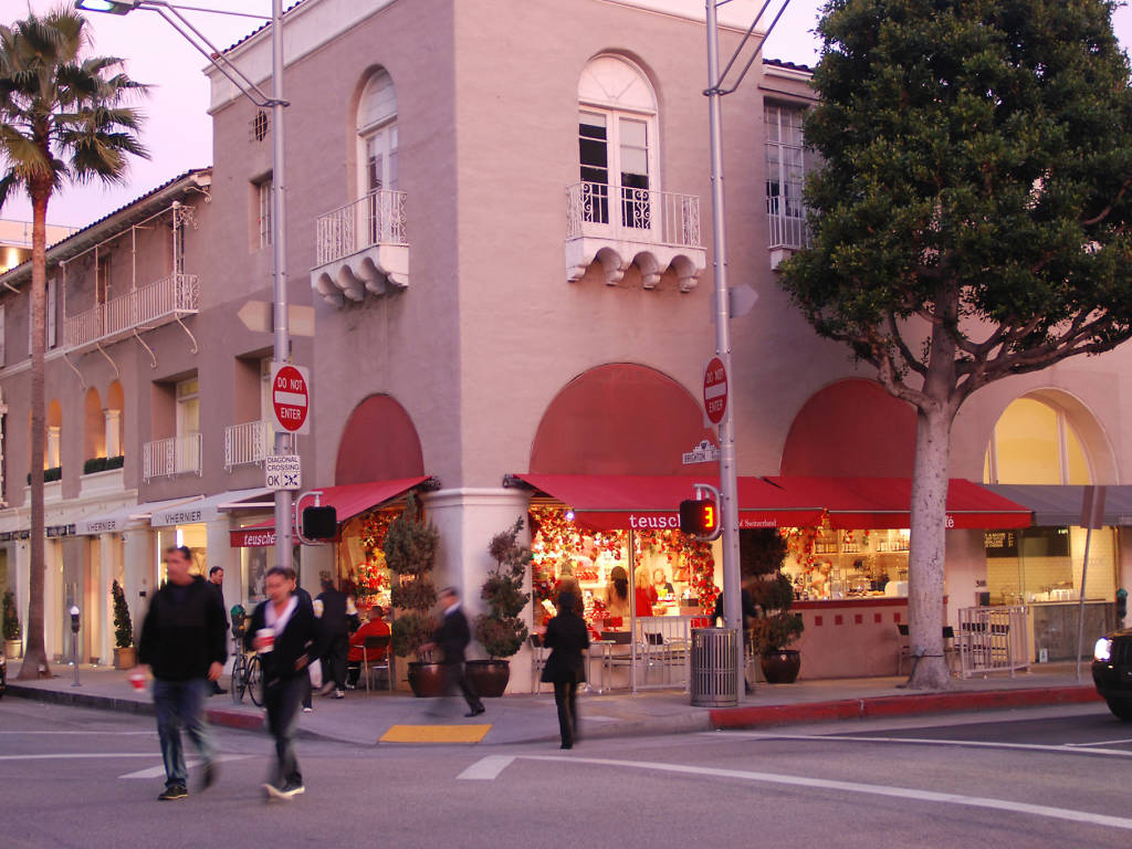 Beverly Hills highlights and guides for your next visit