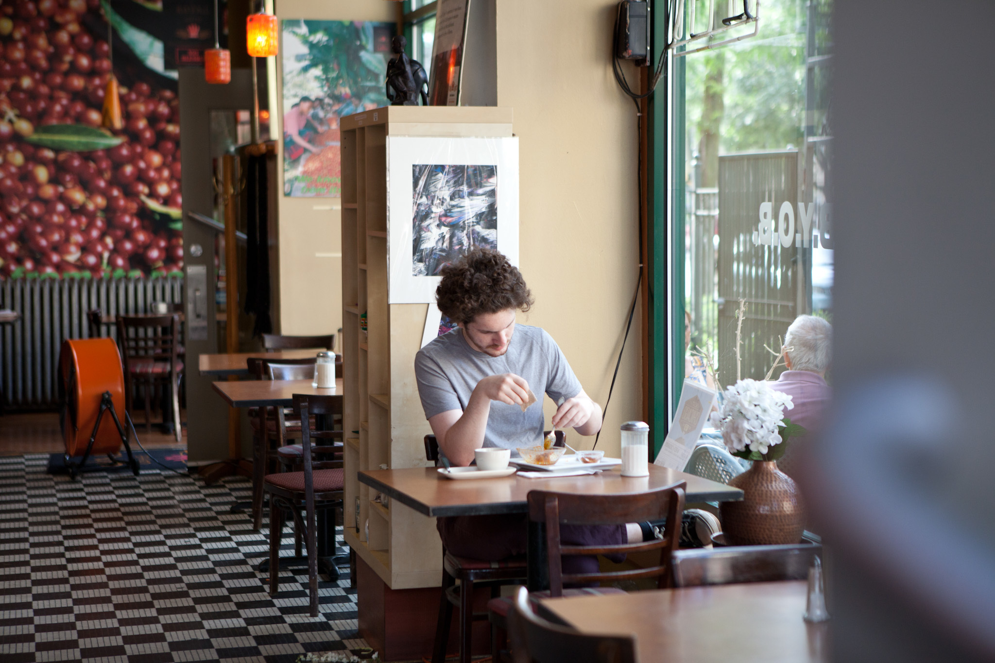 Royal Coffee | Restaurants in Rogers Park, Chicago