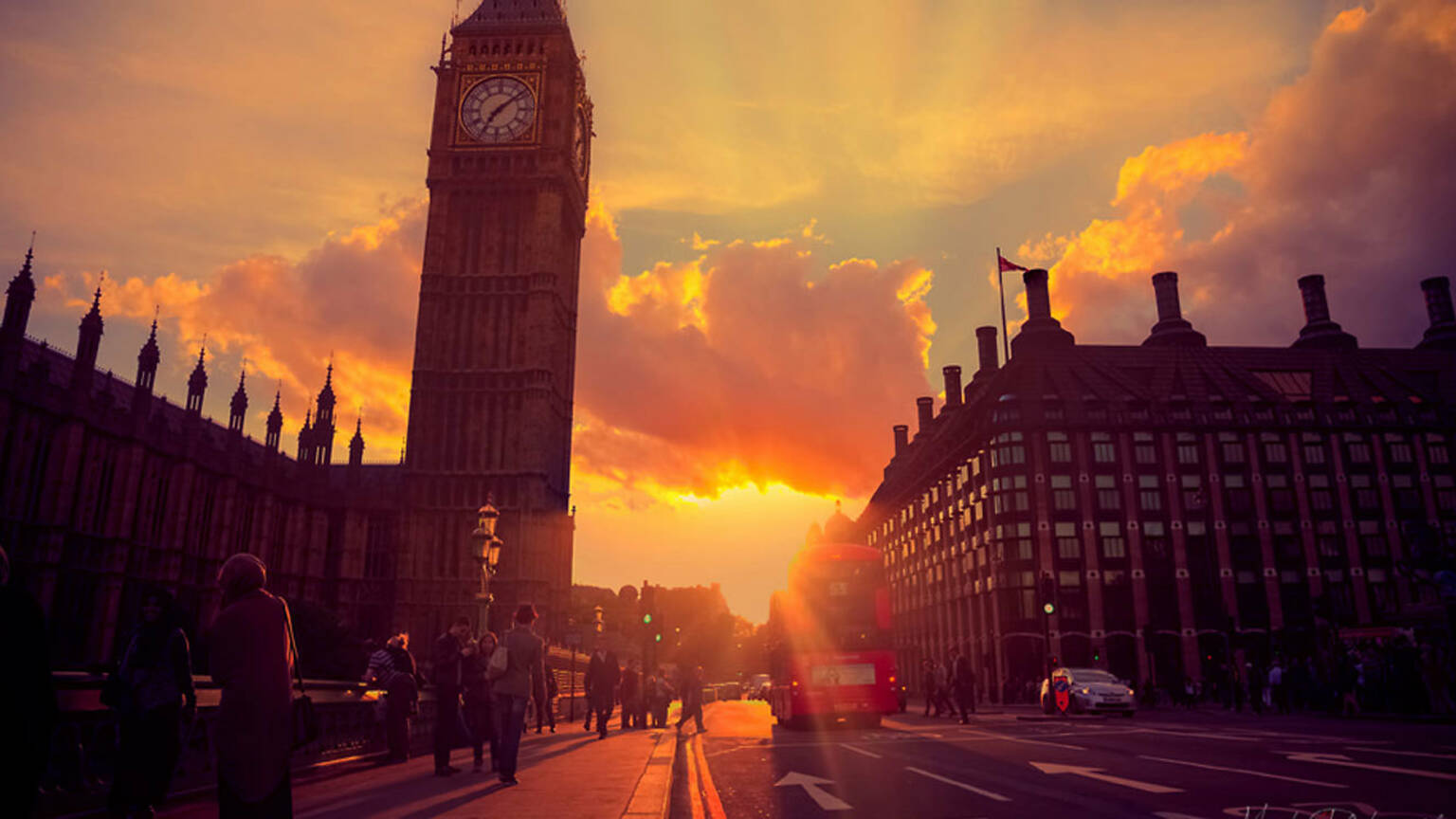 40 glowing photos of London at sunset