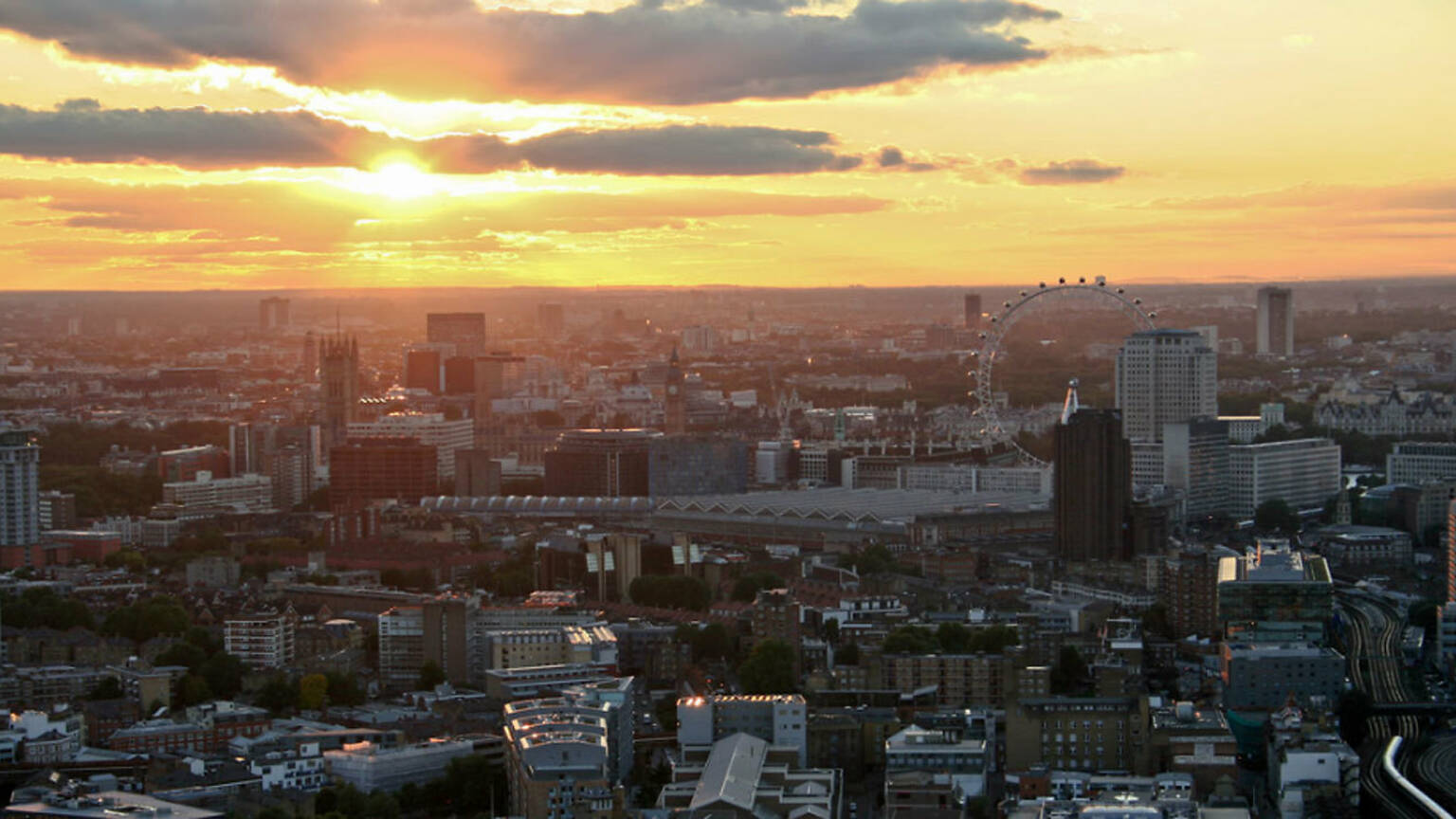 40 glowing photos of London at sunset