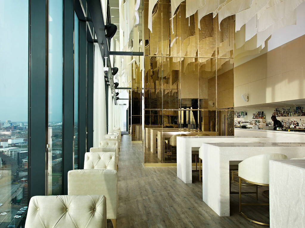 9 Best Cocktail Bars in Manchester Right Now