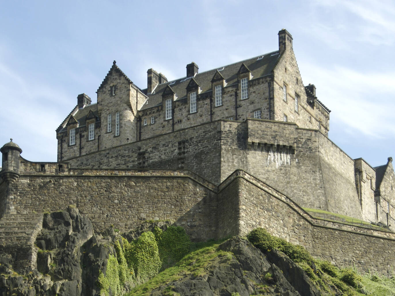 The Best Things to Do in Edinburgh: Must-See Sights And Attractions ...