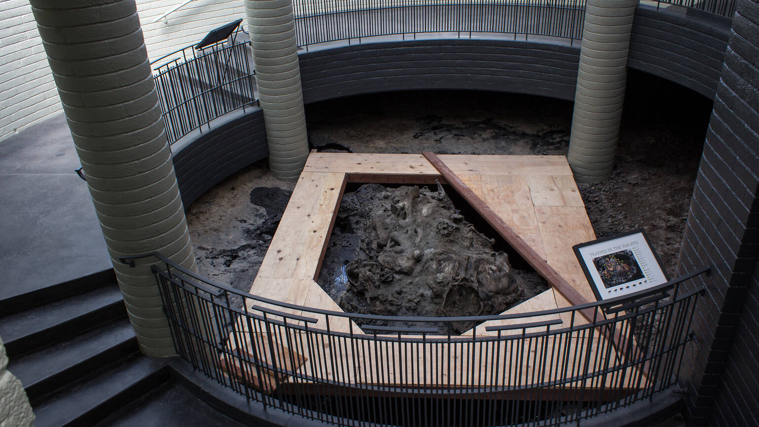 La Brea Tar Pits & Museum | Museums in Miracle Mile, Los Angeles