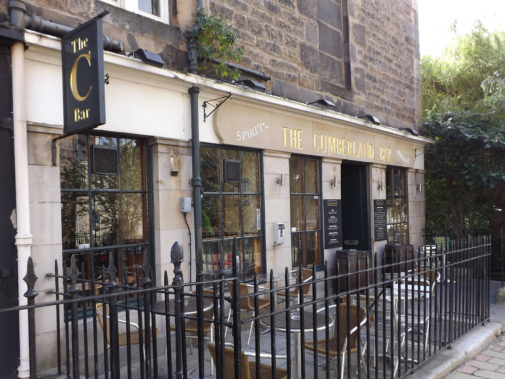 24 Best Pubs in Edinburgh Right Now