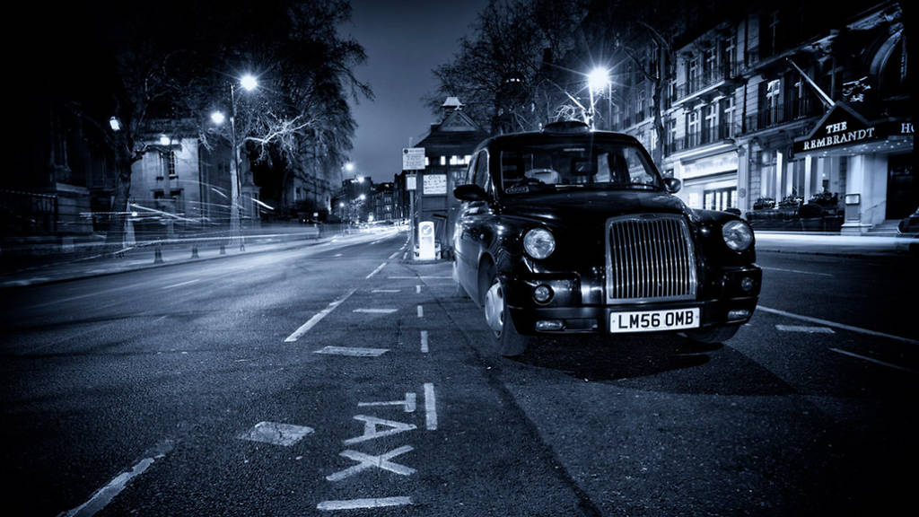 43 evocative photos of London from John Esslinger