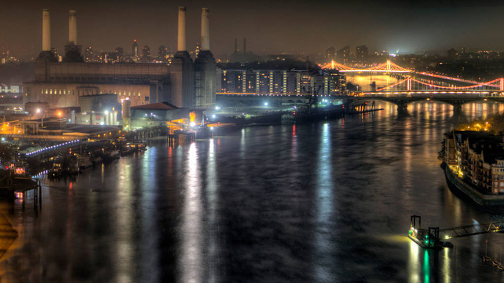 43 evocative photos of London from John Esslinger