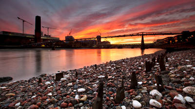 43 evocative photos of London from John Esslinger