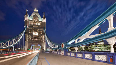 43 evocative photos of London from John Esslinger