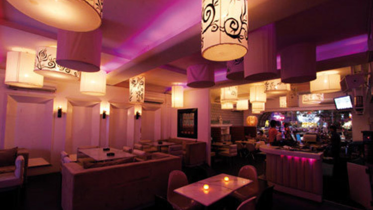 Merdeka Beer Promo at BED Belissa Row | Nightlife in Penang