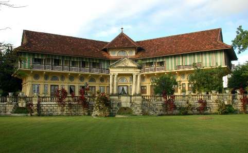 Loke Mansion | Attractions in Gurney Drive, Penang