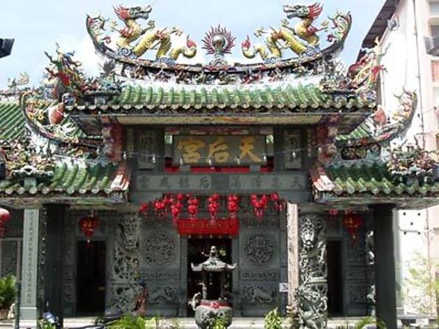 Hainan Temple | Attractions in George Town, Penang