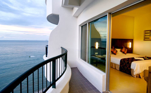Flamingo by the Beach Penang | Hotels in Tanjung Tokong, Penang