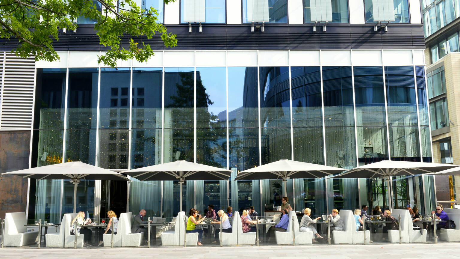 9 Best Cocktail Bars in Manchester Right Now