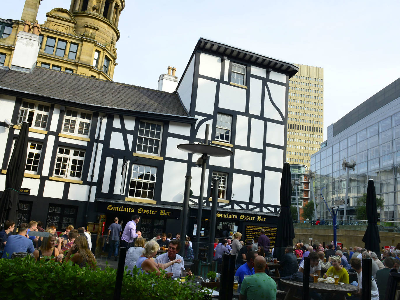 14 Best Pubs in Manchester For Pints And Proper Good Times