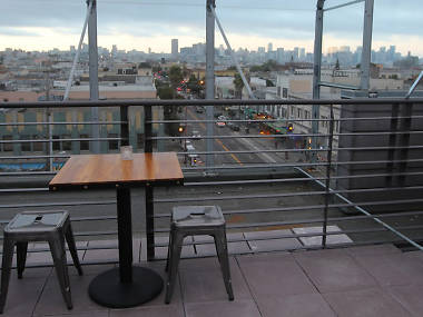 13 Best Rooftop Bars in San Francisco for a Drink with a View