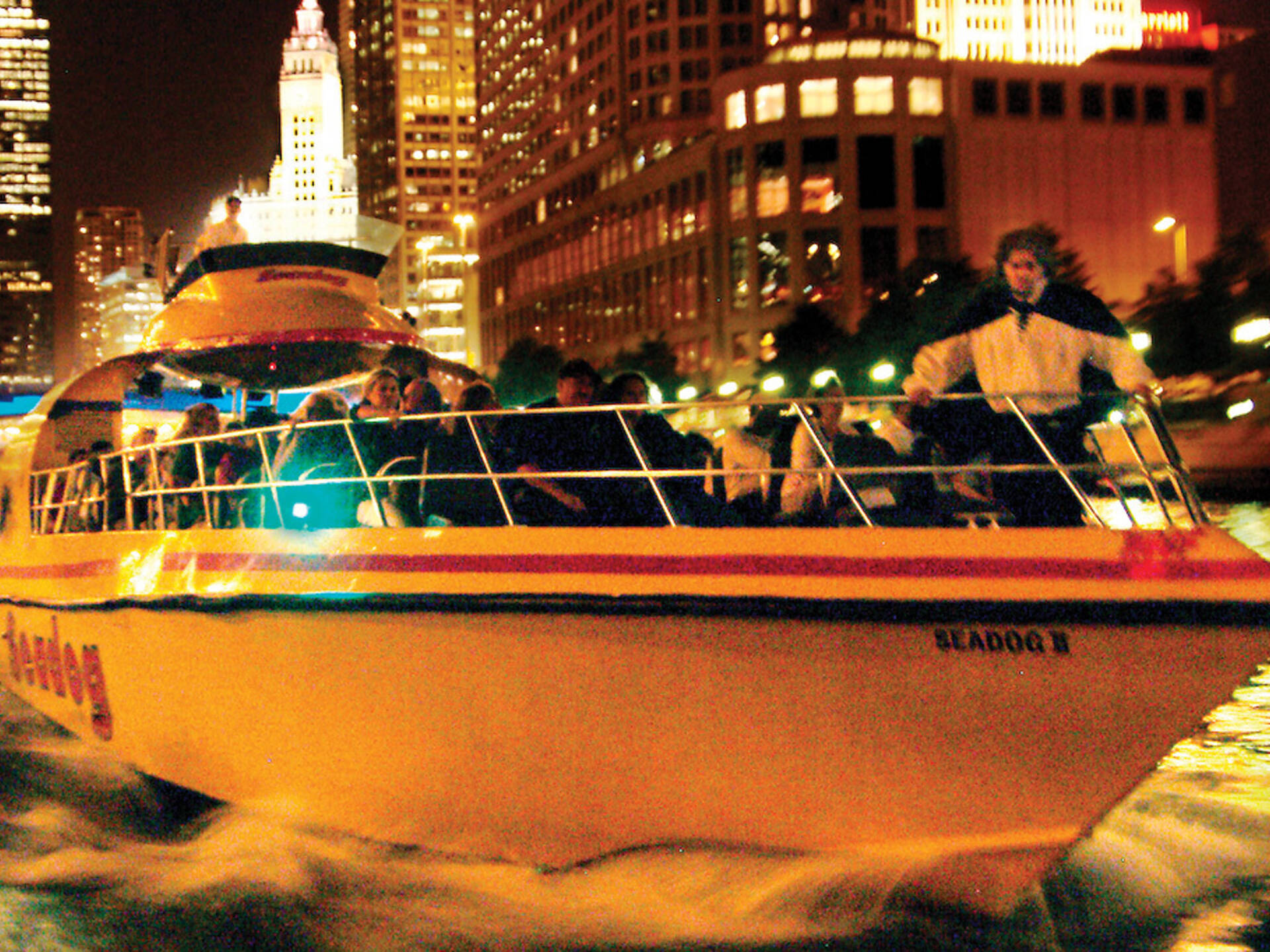 The ultimate guide to haunted tours in Chicago this Halloween