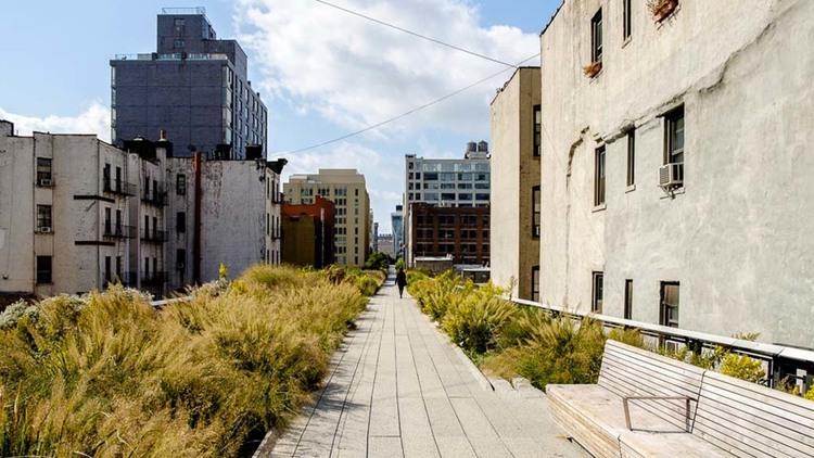 The NYC walking tour of the High Line