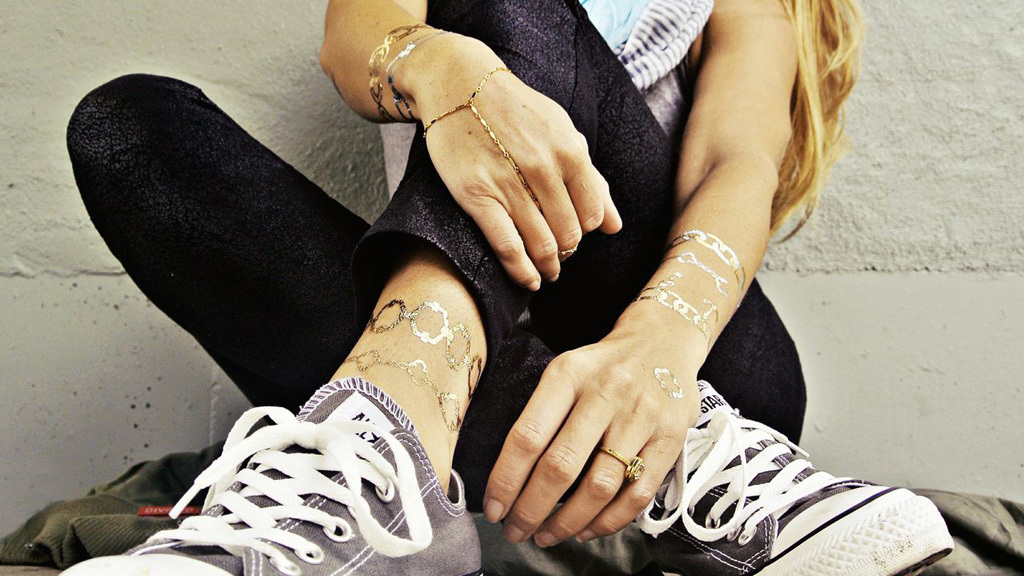 Body art trends and stylish temporary tattoos for fall