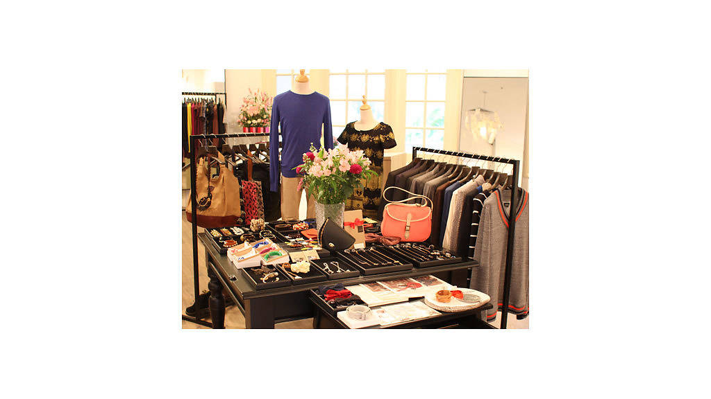 Front Row | Shopping in City Hall, Singapore